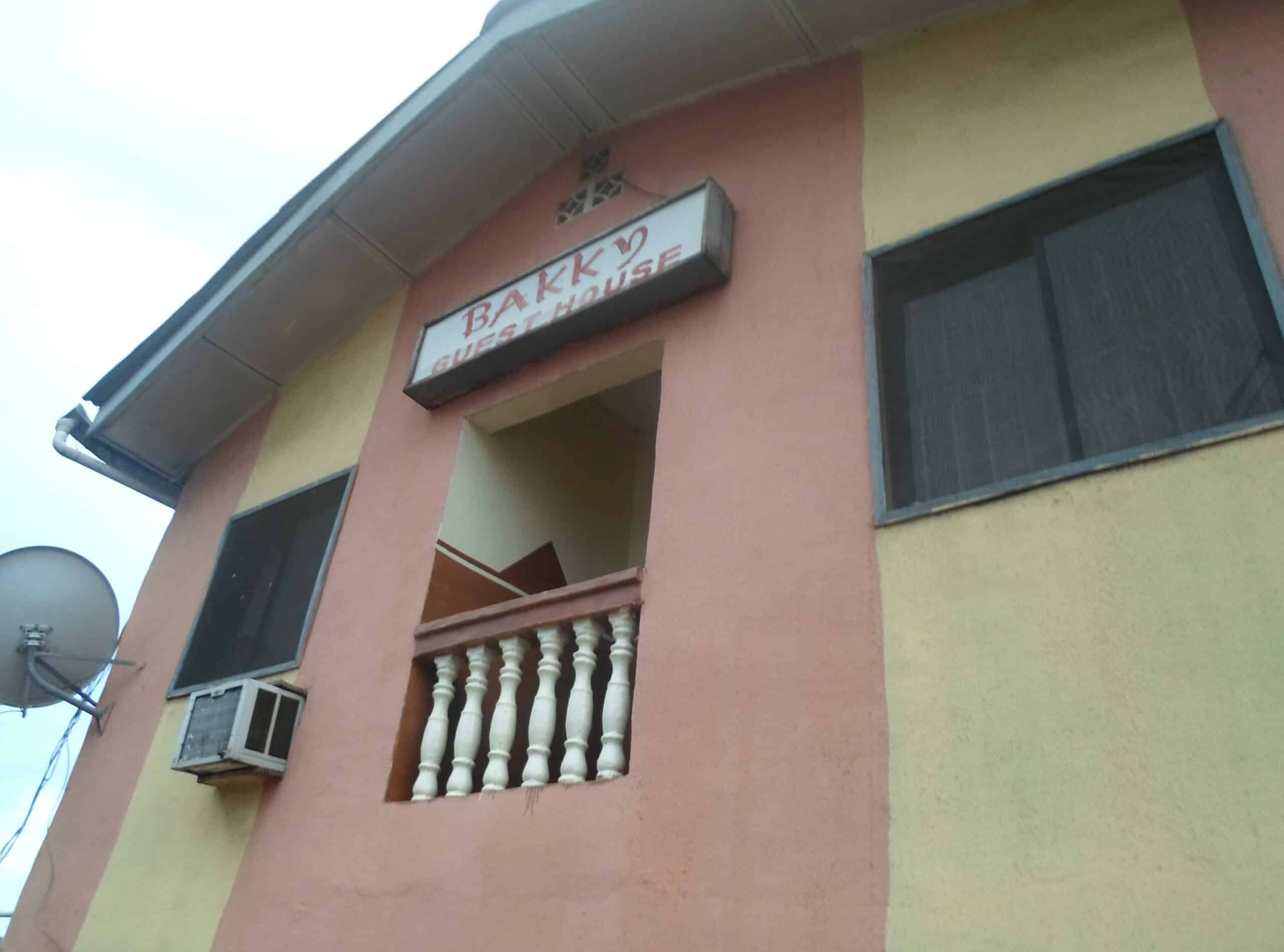 Suites Room In Bakky Guest House In Ketu, Lagos | Plistbooking.com | 311743