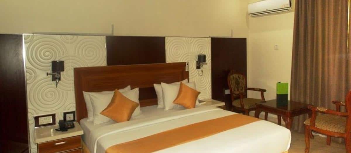 Executive Suite Room In De Meros Hotel In Ikeja, Lagos | Plistbooking ...