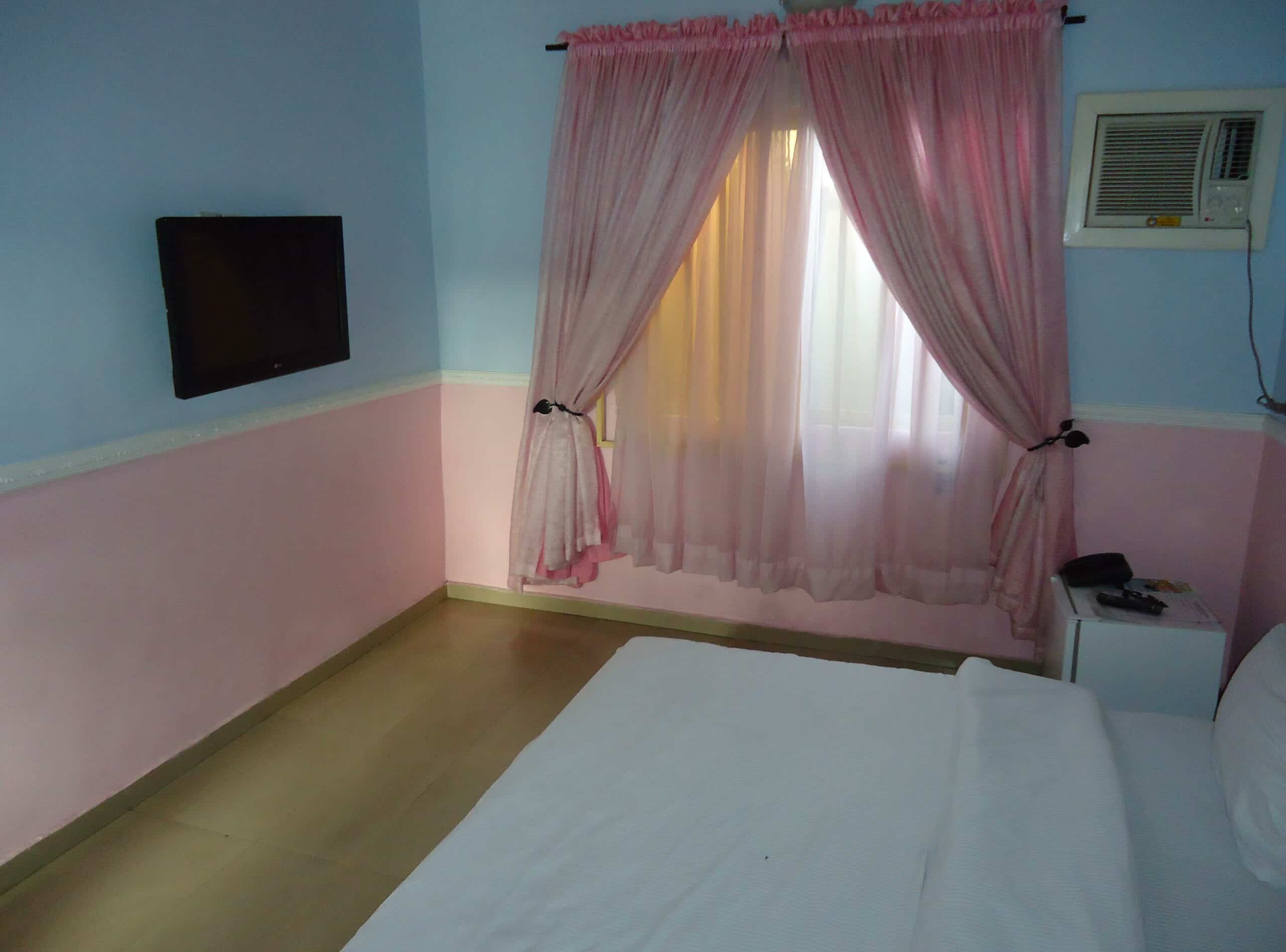 Standard Room In De-Stone Hotel In Sapele, Delta | Plistbooking.com ...