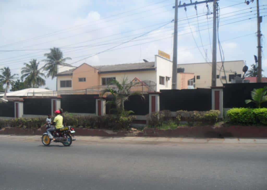 Deluxe Standard Room In Labod Hotel In Ibadan, Oyo | Plistbooking.com ...
