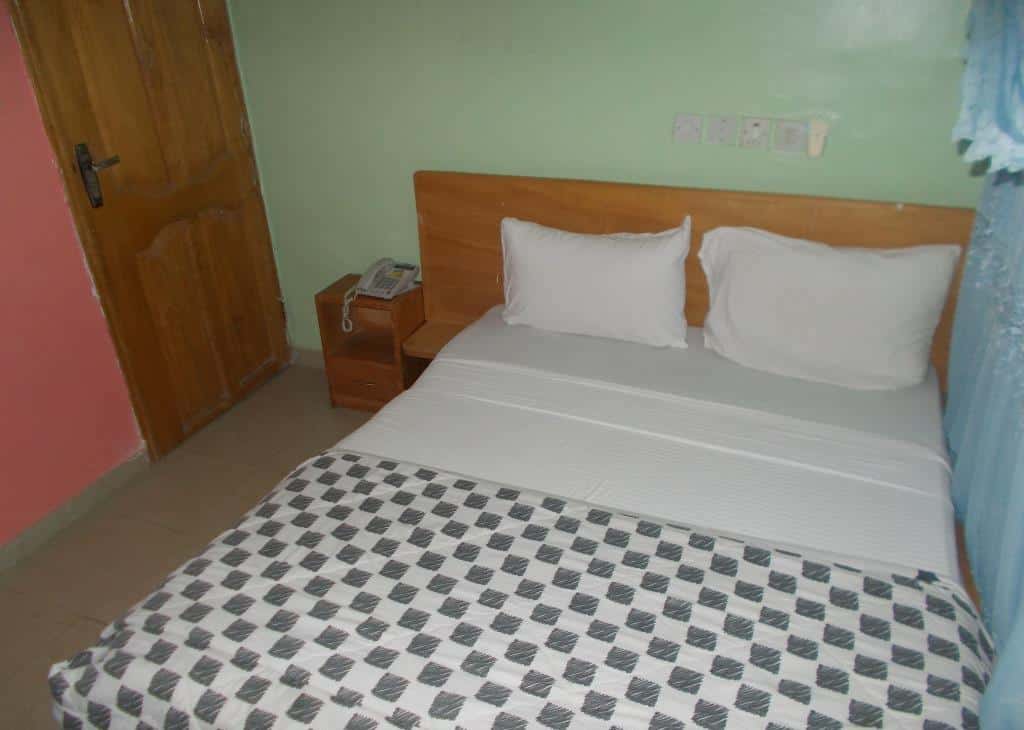 Standard Single Room In Leisure Spring Hotels Ltd. In Oshogbo, Osun ...