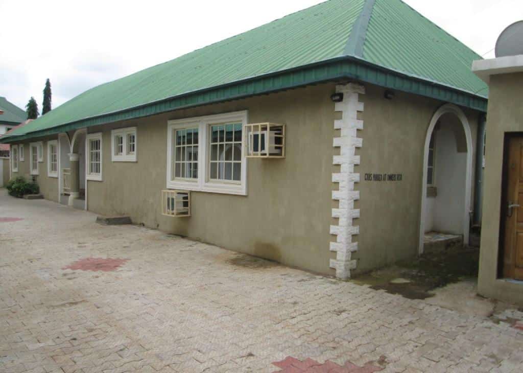 Single Room In Madonna Guest House In Makurdi, Benue | Plistbooking.com ...