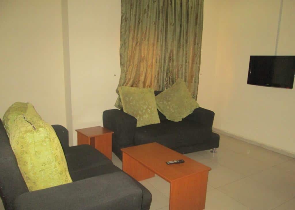 Classic Room In Matrix Hotel In Wuse, Abuja | Plistbooking.com | 300939