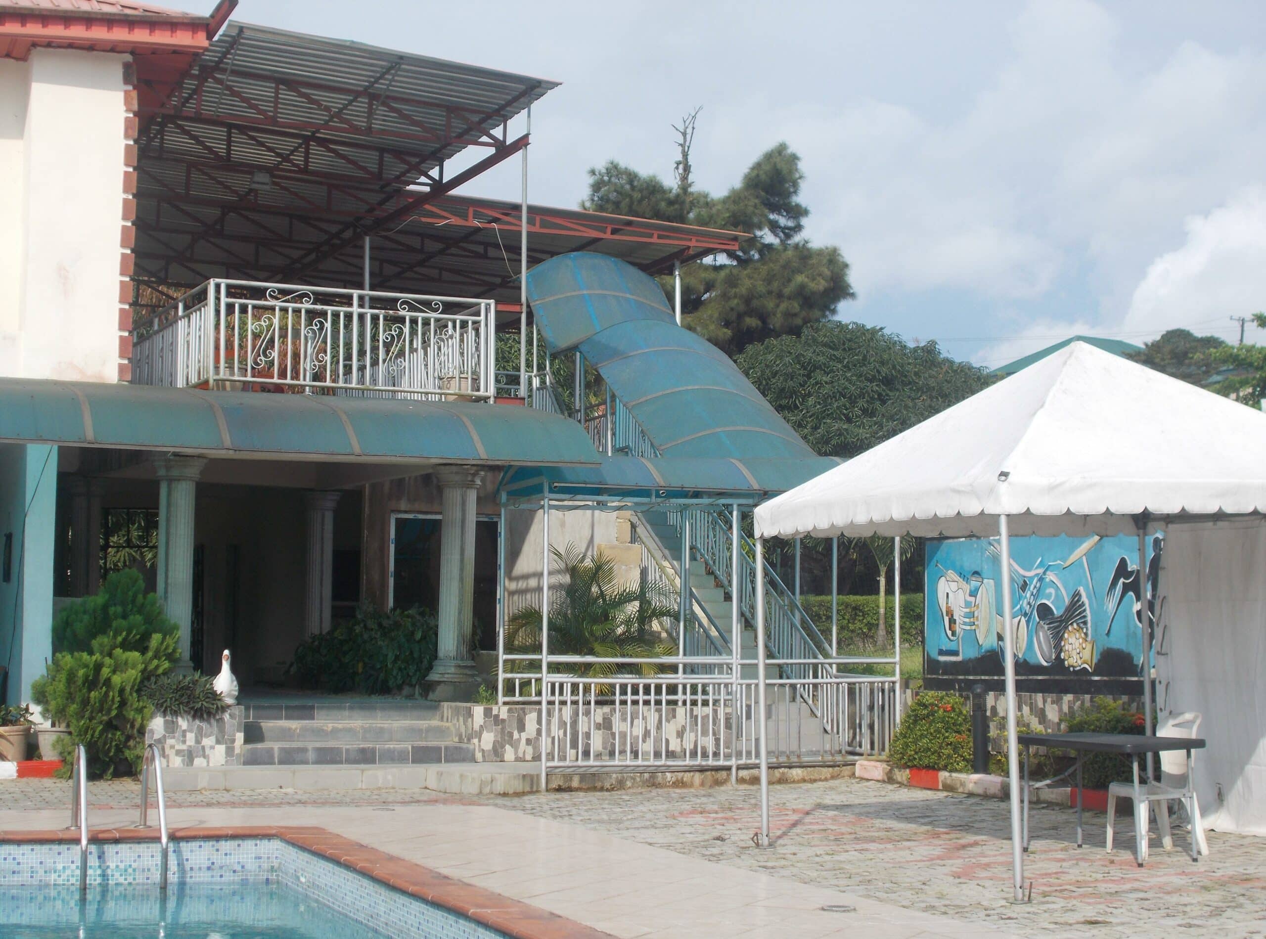 Standard Room In Orange Resort In Calabar, Cross River | Plistbooking ...