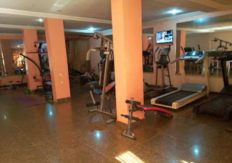 Suite(deposit Of 11,000 Which Will Be Refunded Upon Check Out) Room In ...