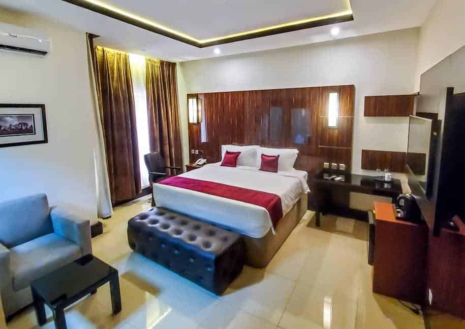 Deluxe Room In Rento Hotels And Suites In Owerri, Imo | Plistbooking ...