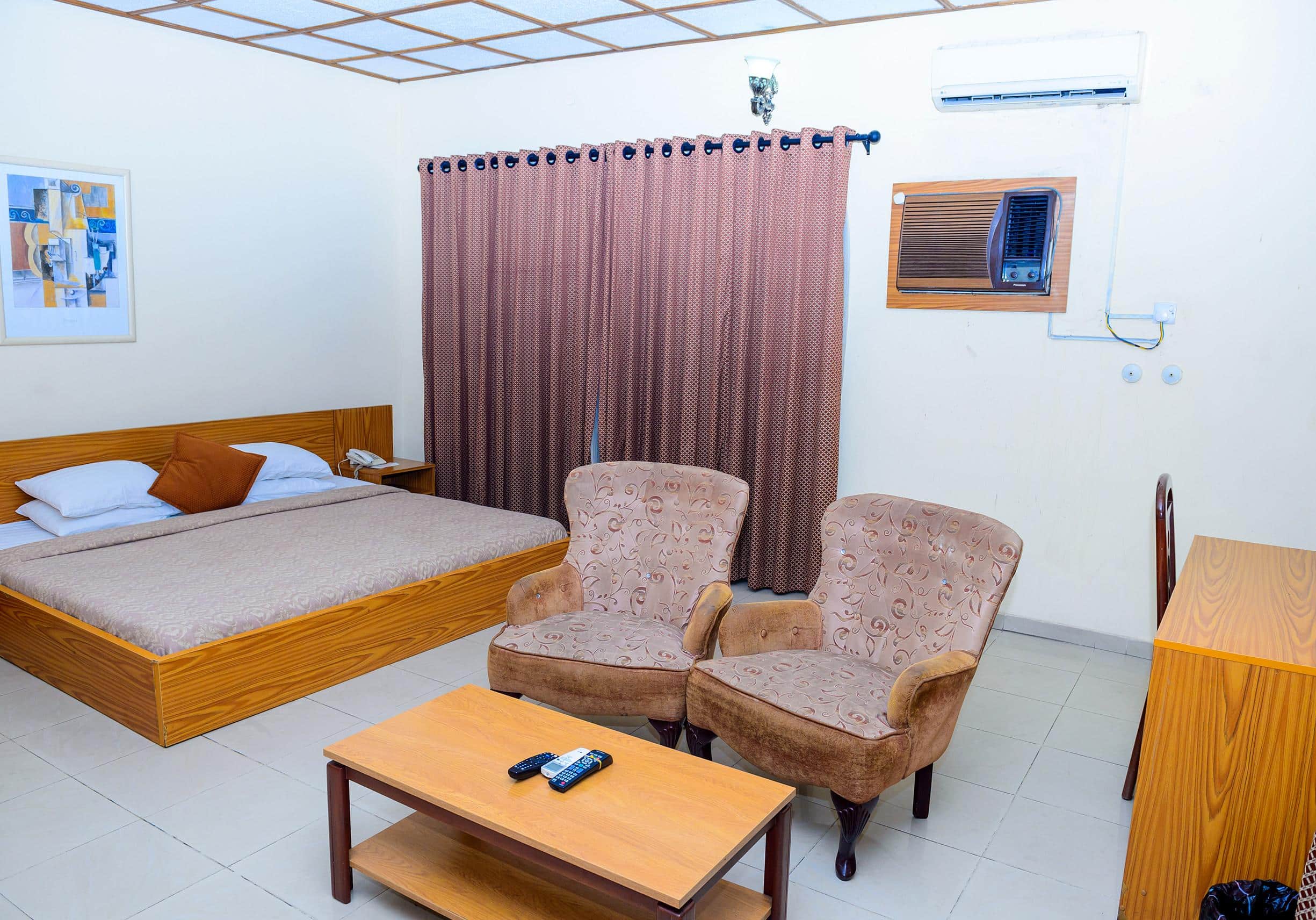 Deluxe Room In The Bridge Lodge In Lekki, Lagos | Plistbooking.com | 301552