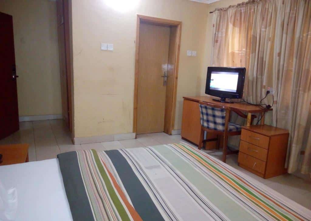 Mini Suite Room In The Maybach Hotel In Independence Layout, Enugu ...