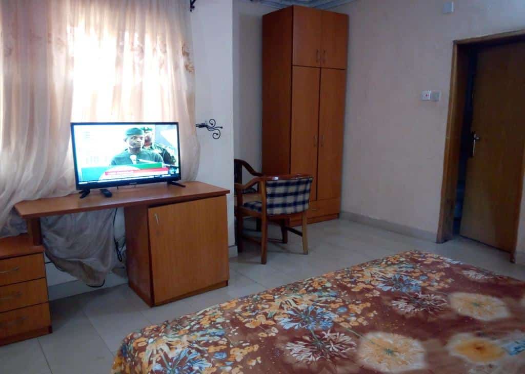 Super Deluxeroom In The Maybach Hotel In Independence Layout, Enugu ...