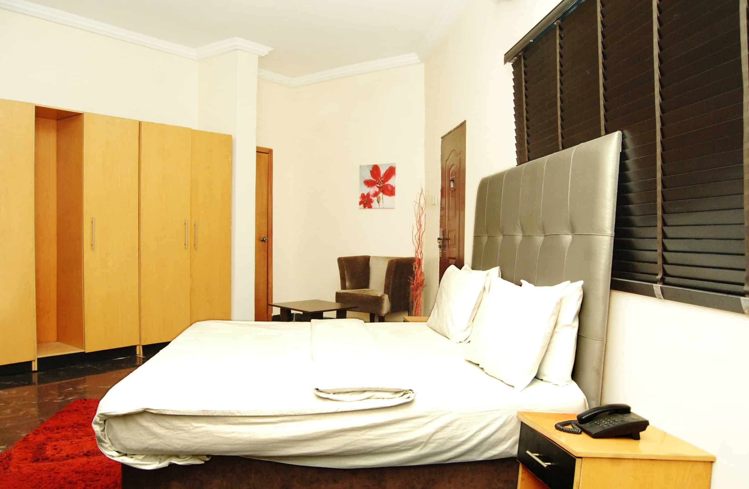 Modern Classic Rooms In Topaz Lodge, Lekki Phase 1, Lagos ...