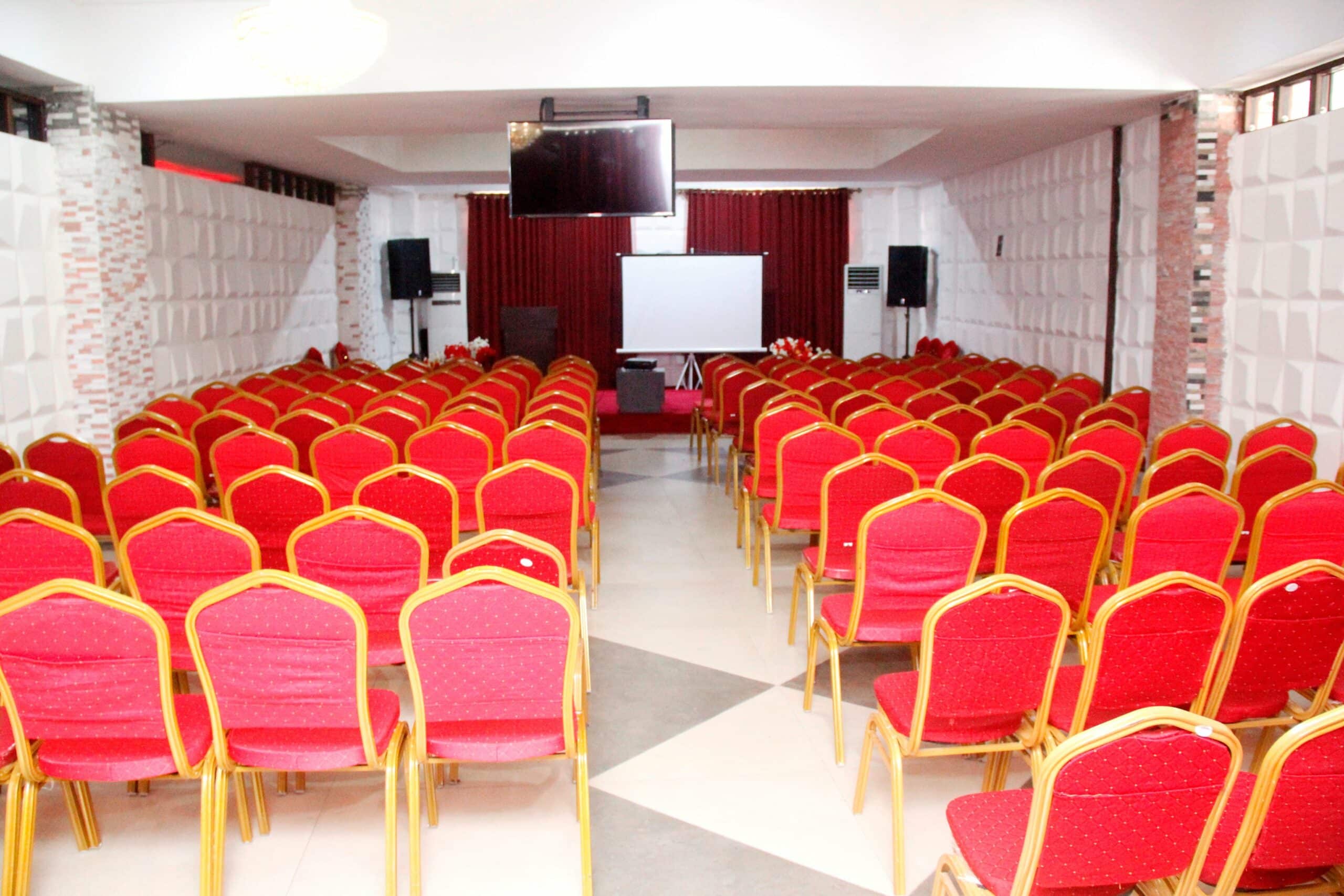 Mfoniso Hall (80 Capacity) In Aliz Ambruz Hotel In Uyo, Akwa Ibom ...